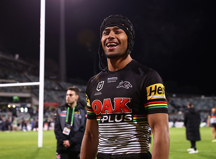 Official - Stephen Crichton signs with the Bulldogs 2024 | Page 34 ...